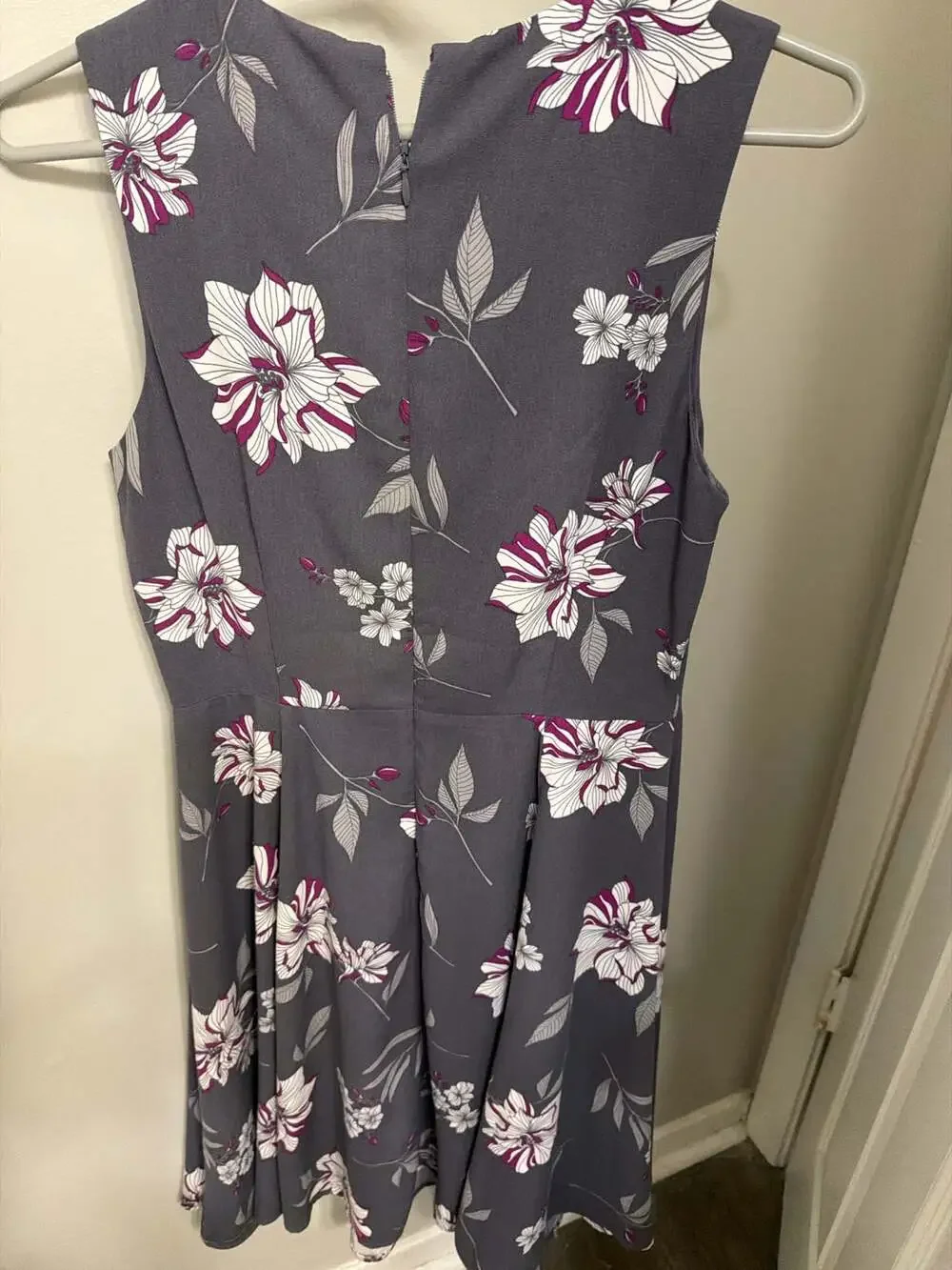 Banana Republic | Dresses | Banana Republic Sleeveless Floral Print Fit ...